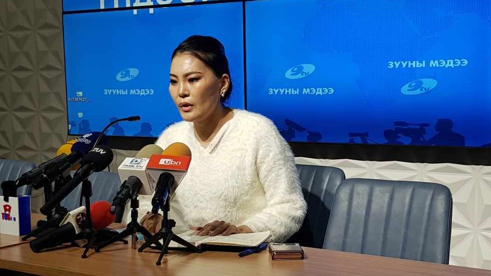 Э Цэнгэлмаа Бид дуучин А Хишигдалайг харлуулсан зүйл байхгүй